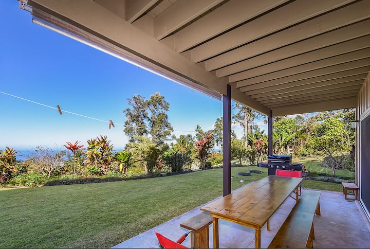 Luxury 2br Home W/ Ocean Views & Full Amenities - Kailua-Kona, HI