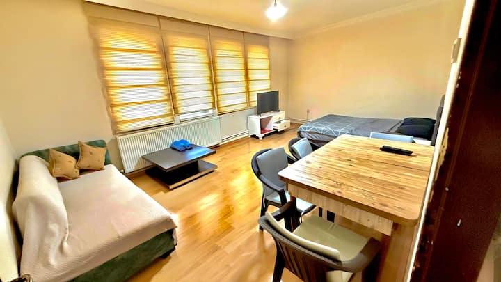 Anıtkabir’e Metroya Atakuleye Yakın Merkezi Daire - Ankara