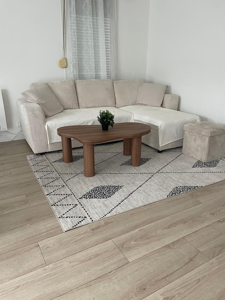 T2 Calme Et Moderne - Terrasse Et Parking - Centre - Lieusaint