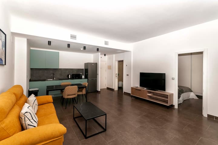 Tranquilo Balcón: Suite Piscina & Gym | Gran Vía - Alicante