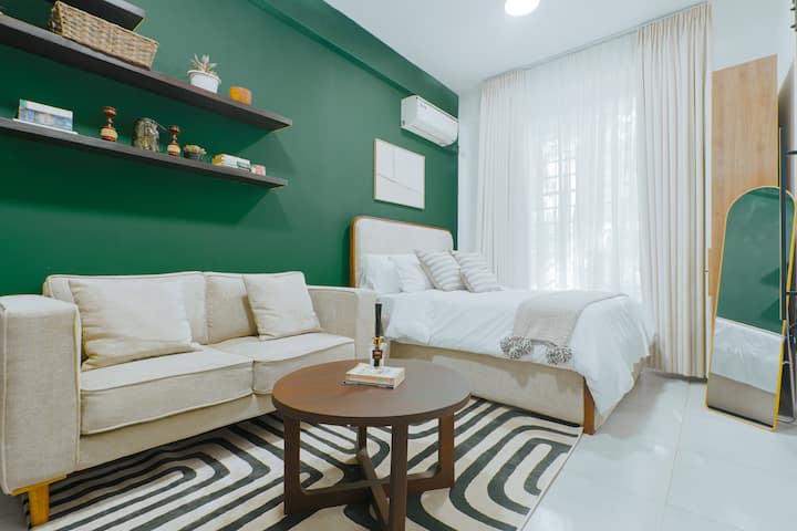 The Green Room - Luxury Studio (Wi-fi, Ac, Garden) - Dar es Salaam