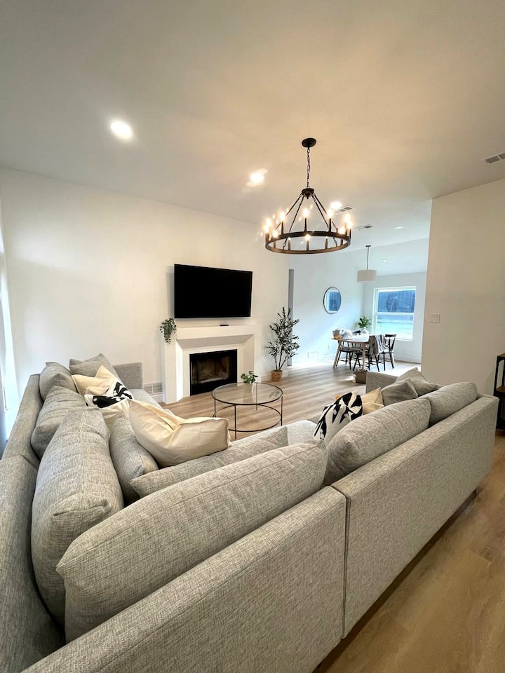 Modern Home | 25 Min To At&t | World Cup Ready - Cedar Hill, TX