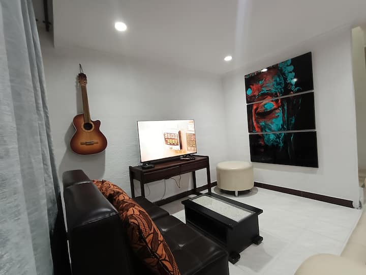 Hogar Familiar Espaciosa 3hab En Belmonte, Pereira - Pereira, Colombia