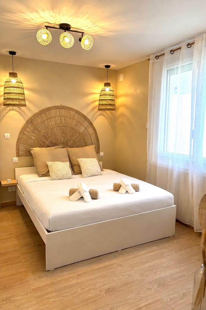 Suite Bali Sauna Privé -Escapade Romantique Centre - Carcassonne