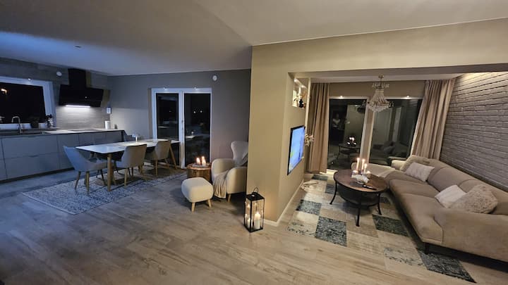 Nyrenoverad Lägenhet Med Stor Yta - Gävle