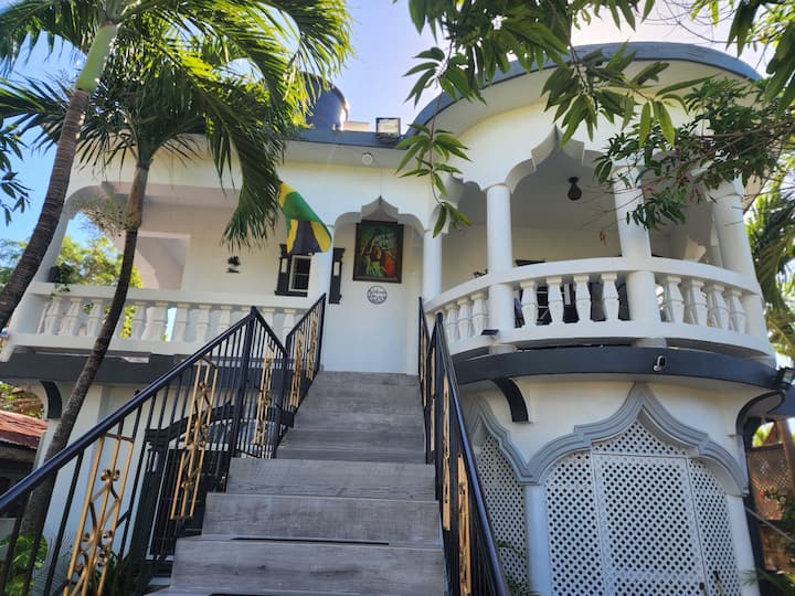 Dressike's Gem - Negril