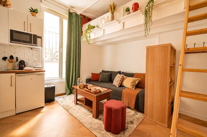 Eiffel Tower 50m  Cozy Studio - Parigi