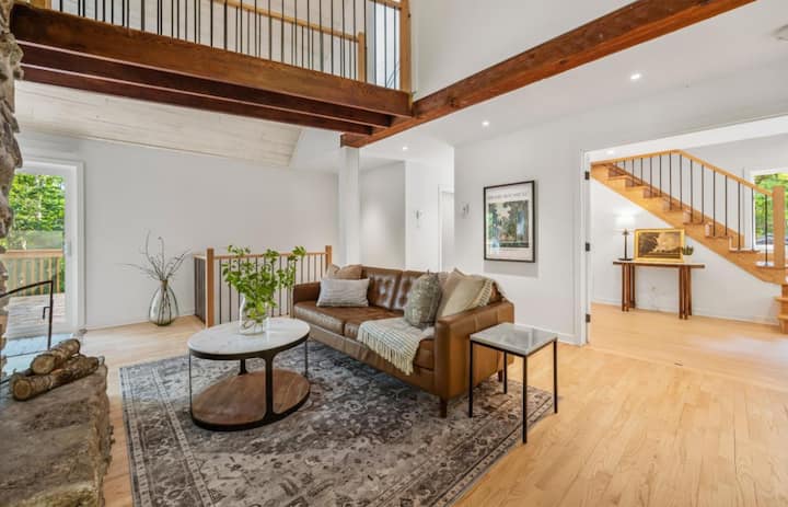 Luxury Gem Next To Ski Slopes - Saint-Sauveur