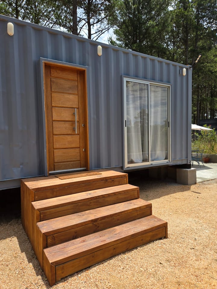 Acogedora Casa Contenedor En Entorno Tranquilo - Uruguay