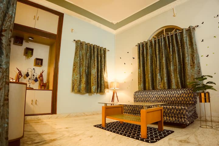Couple Friendly Luxury 1bhk With Kitchen - ラーンチー