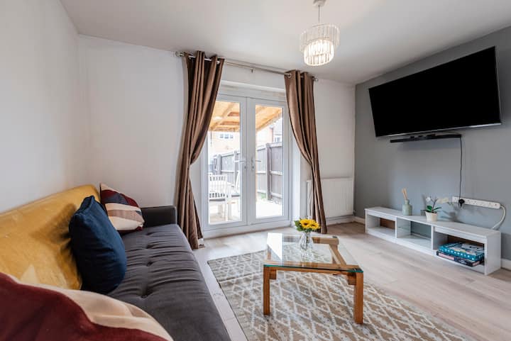 Diamond Grove - Stoke-on-Trent