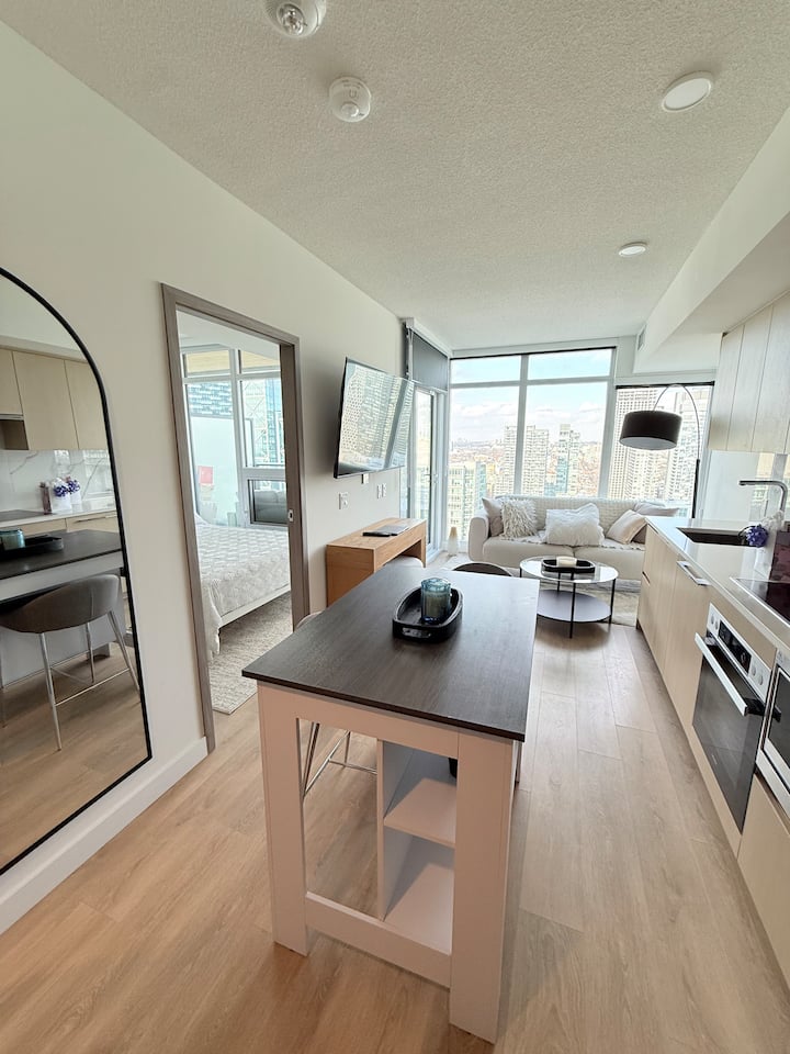 Luxury Downtown Toronto Condo-skyline Views - Toronto