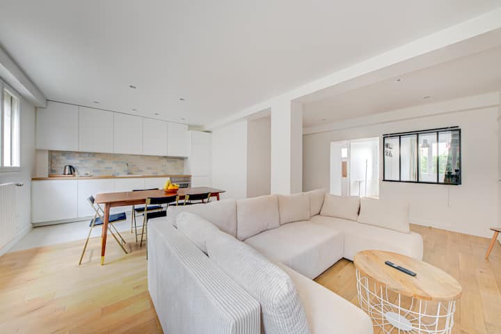 Superbe T5 à 5 Min De La Défense - Courbevoie