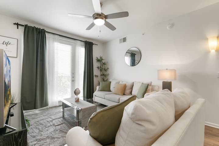 Cozy Way Very Close To Legacy West 1bed/bath Apt - Plano, TX