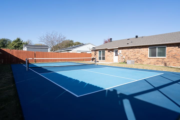Pickleball Clubhouse - Play, Relax & Stay - The Colony, TX