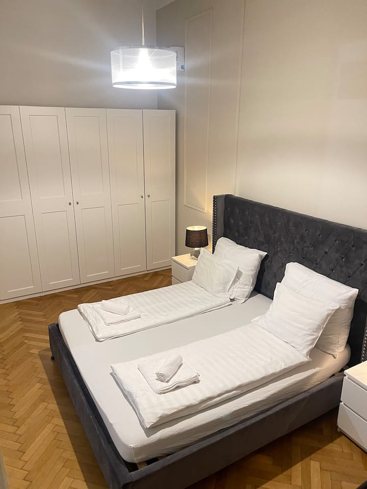Luxury 3 Bedroom Apartment In Corvin Shopping Mall - Budapest
