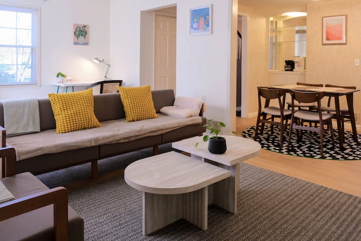 Modern 2br House - Convenient To Wfu & Reynolda - Winston-Salem, NC