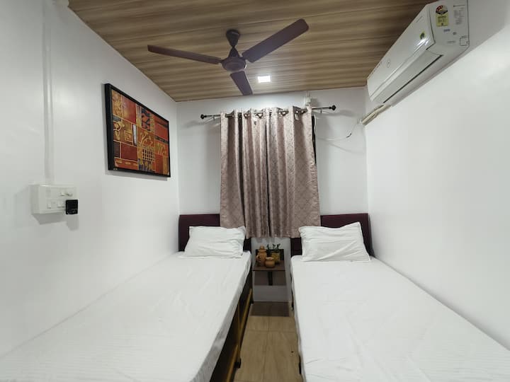 Varsha's - Ratnagiri