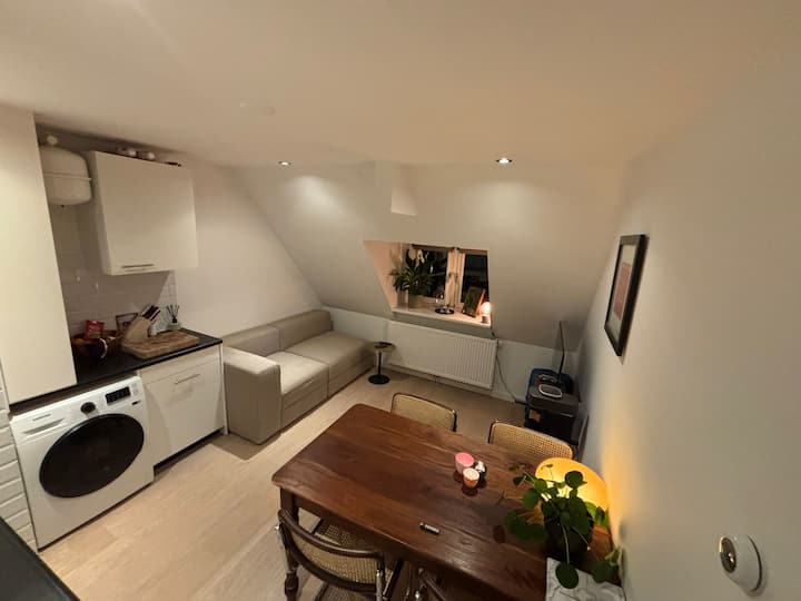 Studio-appartement In Hartje Jordaan, Amsterdam. - Amsterdam