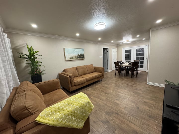 Clean And Comfy 3br + Playroom - El Paso, TX