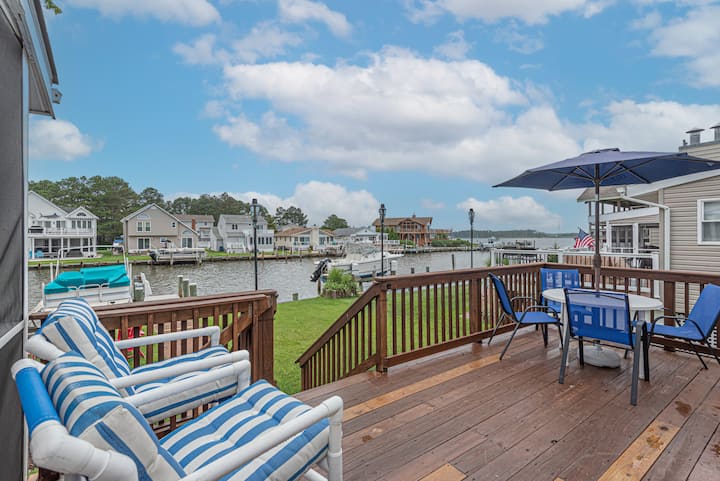Canalfront Oasis | Boat Dock - Ocean Pines, MD
