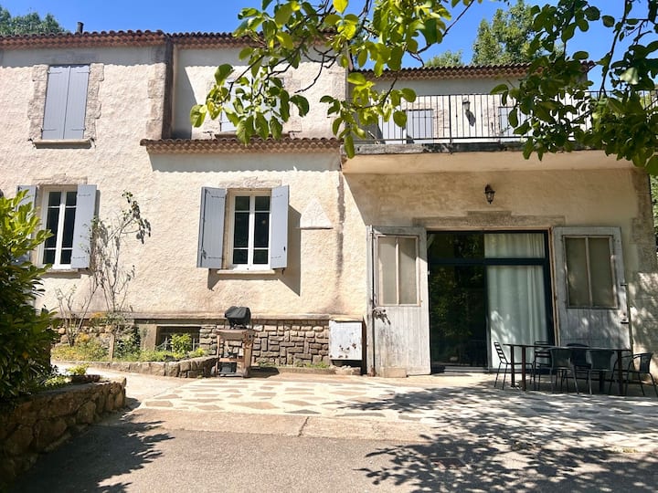 Gîte Au Pied De La Sainte Baume - Cuges-les-Pins