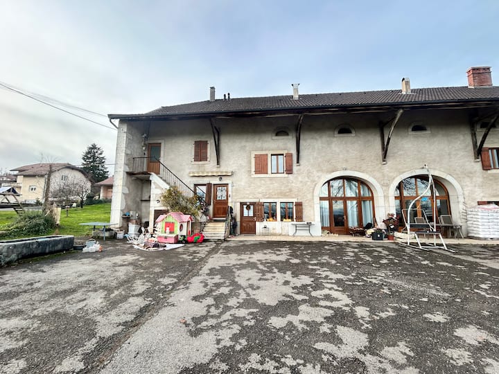 Appartement Dans Une Ancienne Ferme - Saint-Genis-Pouilly