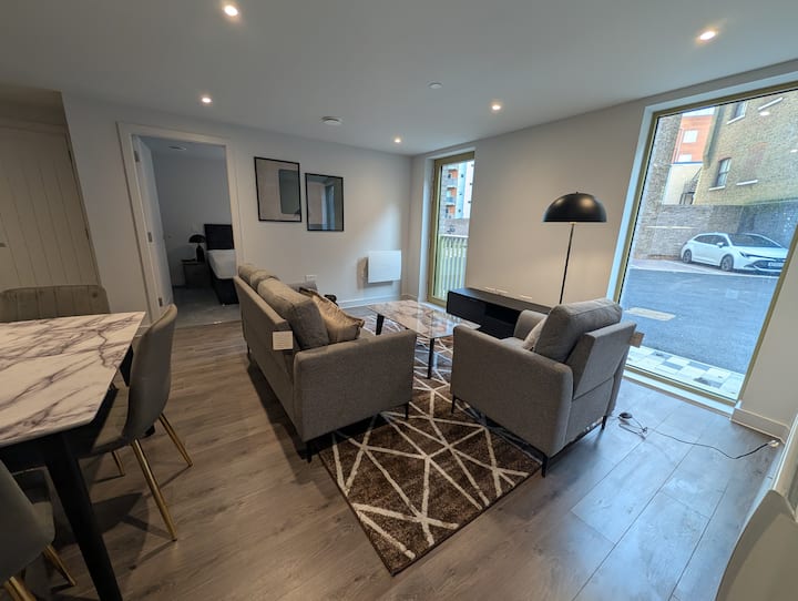 Furnished 2-bed Ground Floor Apartment - Harpenden