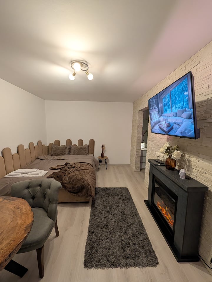 Studio 25 - Aninoasa