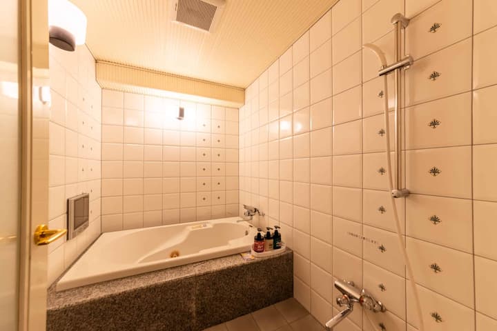 Wt ダブルベッドＸ2　ゆったりルーム - Morioka