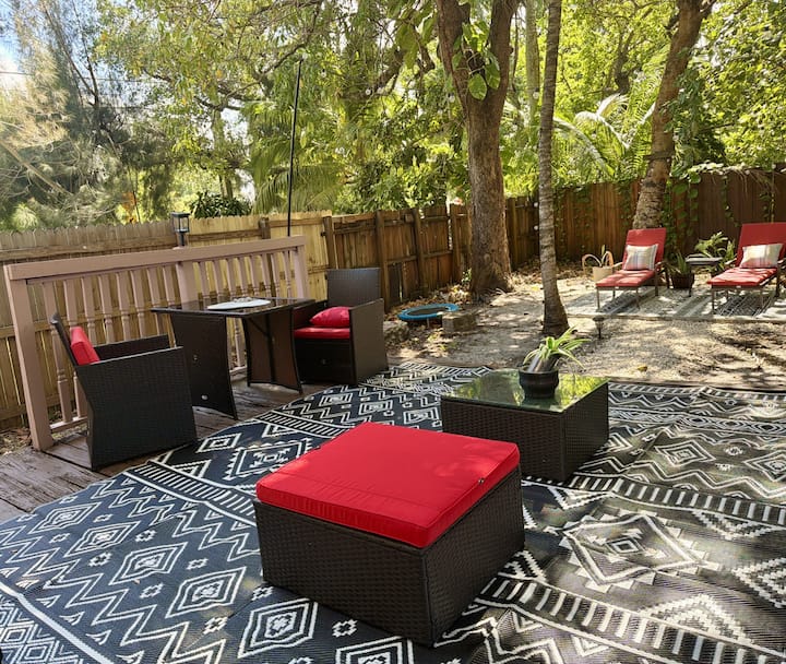 The Coconut Grove Hideaway - Miami, FL