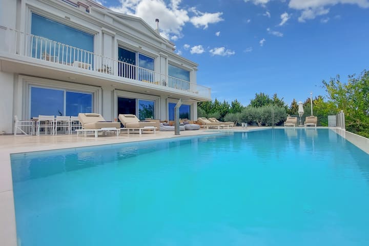 The Mansion Exclusive Villa - Iraklion