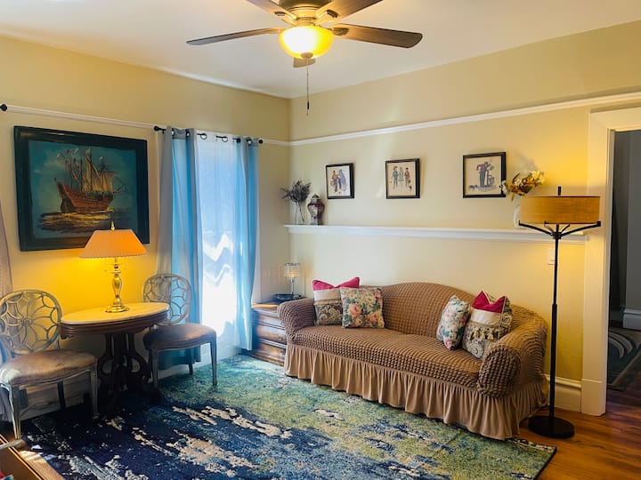 Suite (Private Entrance)in Downtown Riverside - Riverside, CA