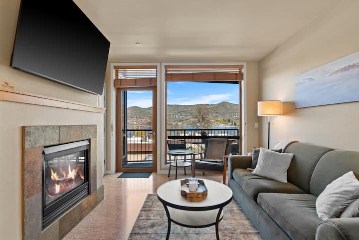 Lake View + Pool/hot Tub | Near Wineries - Chelan, WA