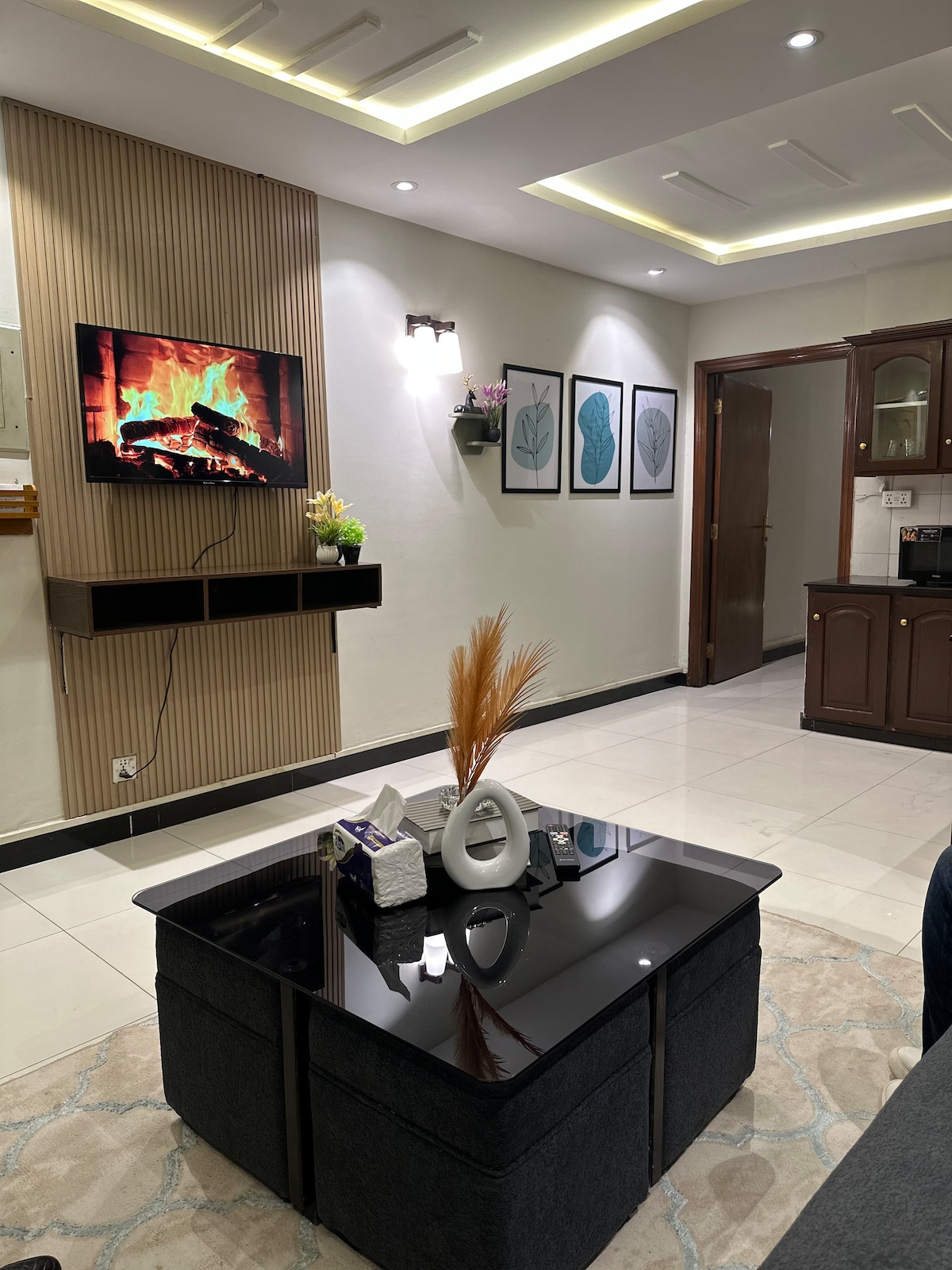 Chic Grey 1BHK | 20% DE DESCUENTO | Auto check-in y caja fuerte ...