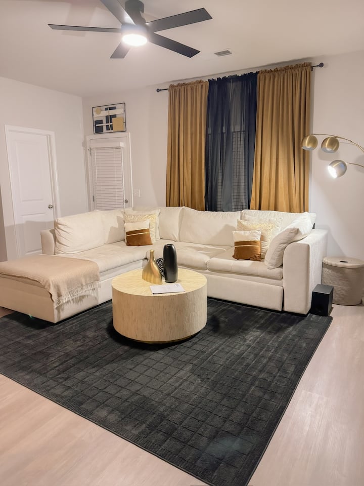 Near Atl Airport & Downtown Atl | Gym & Sauna - Fairburn, GA