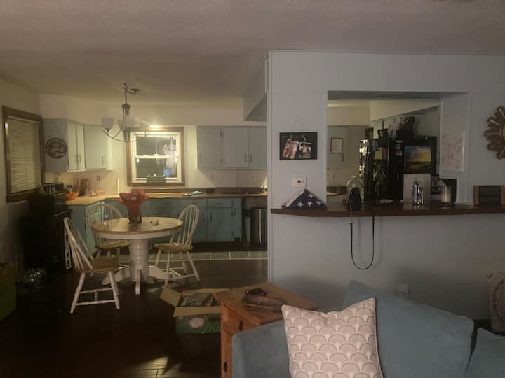 Relaxing And Convenient - Champaign, IL