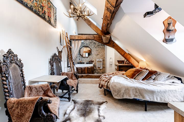 Suite Love Room Jacuzzi "La Dame Du Lac" - Lac d'Annecy