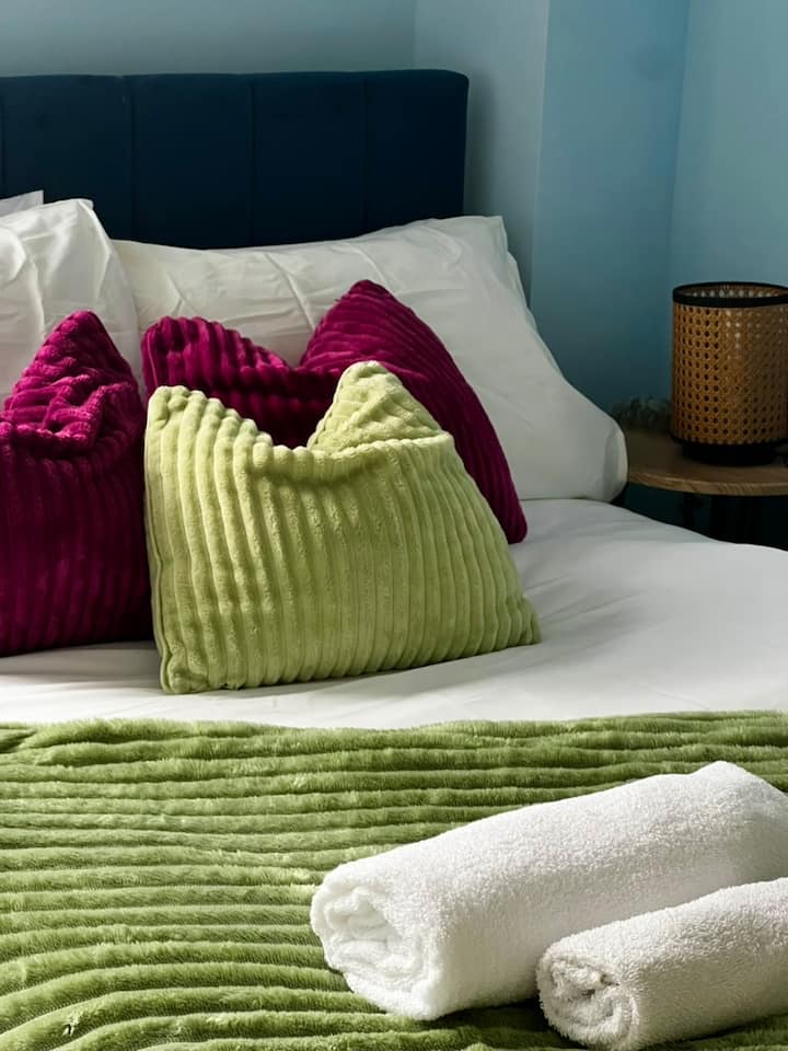 Convenient 3 Bed In Central Faversham With Parking - Faversham