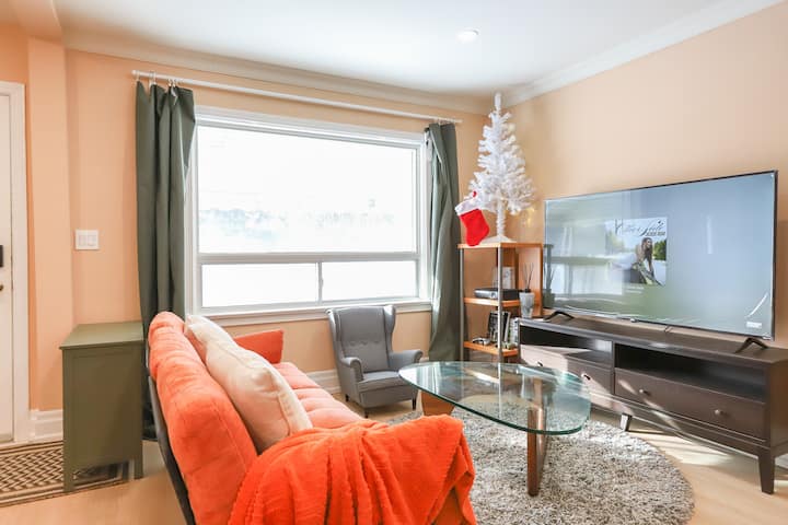 Family 2br Home | Space Theme | Quiet Neighbour - Toronto