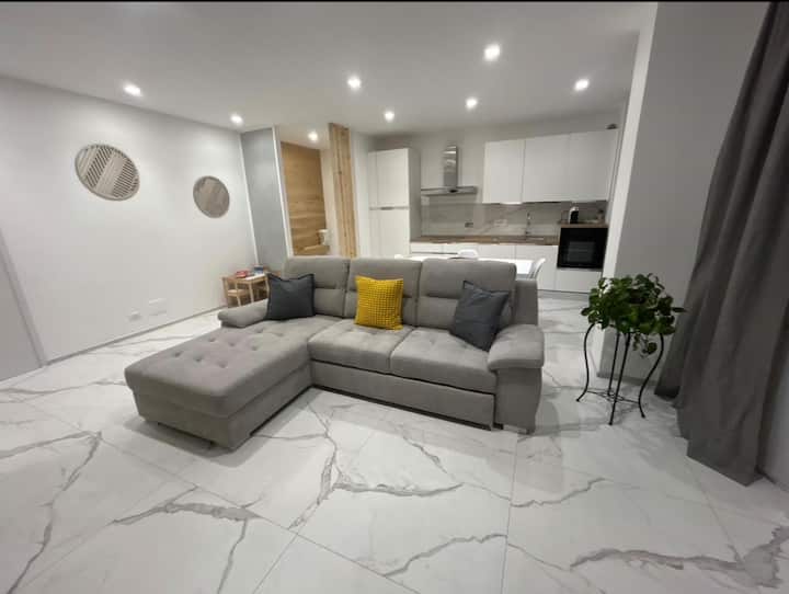 Blou Home - Eleganza A Due Passi Dal Centro - Piscina