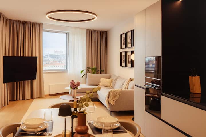 Bnb Skypark Luxe With Balcony - Bratislava
