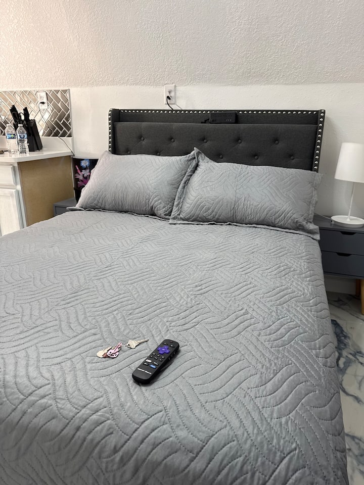 Mini House - Jacksonville, FL