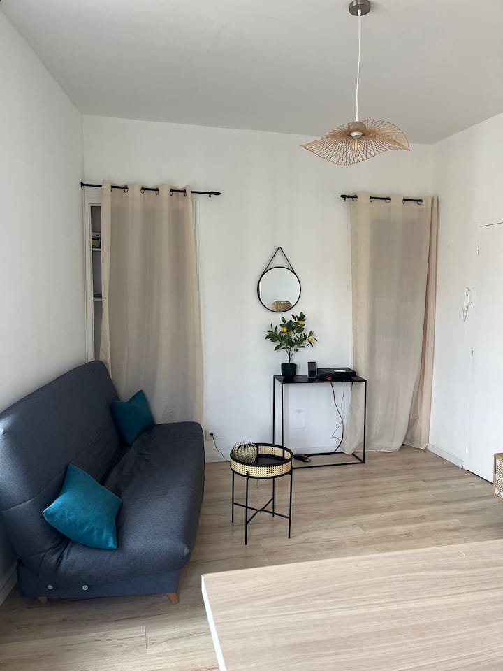 Charmant Studio Proche Gare - Sainte-Savine