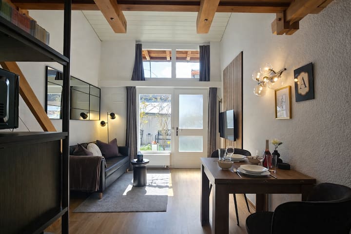 Castle Hill • The Duke • Central • Boutique Suite - Thoune