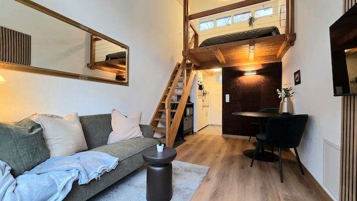 Castle Hill • The Noble • Central • Boutique Suite - Thun