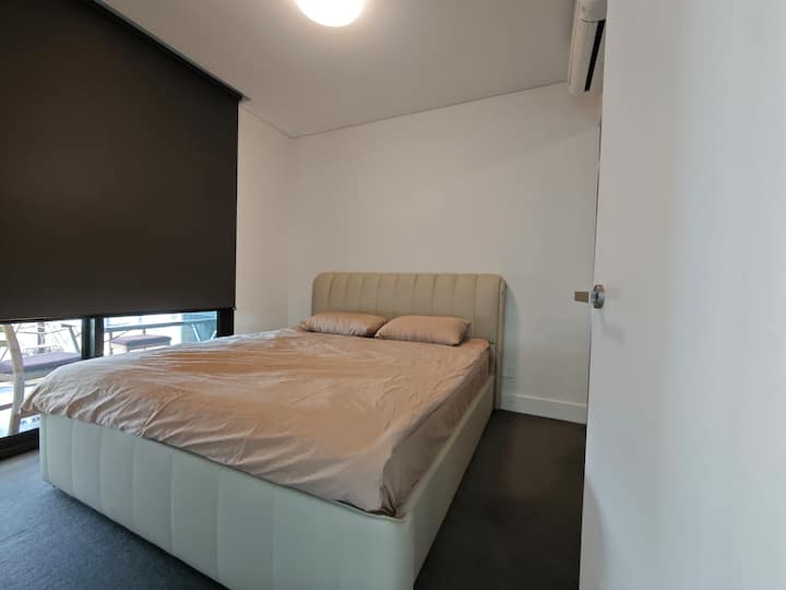 Modern Comfort Stay • Near Stadiums & Green Spaces - Lane Cove National Park