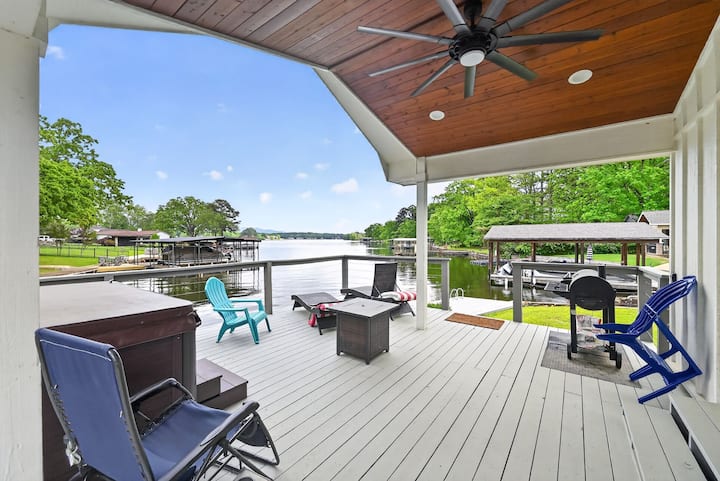 Lakefront Home With Hot Tub, Private Dock & Ramp - Hot Springs, AR