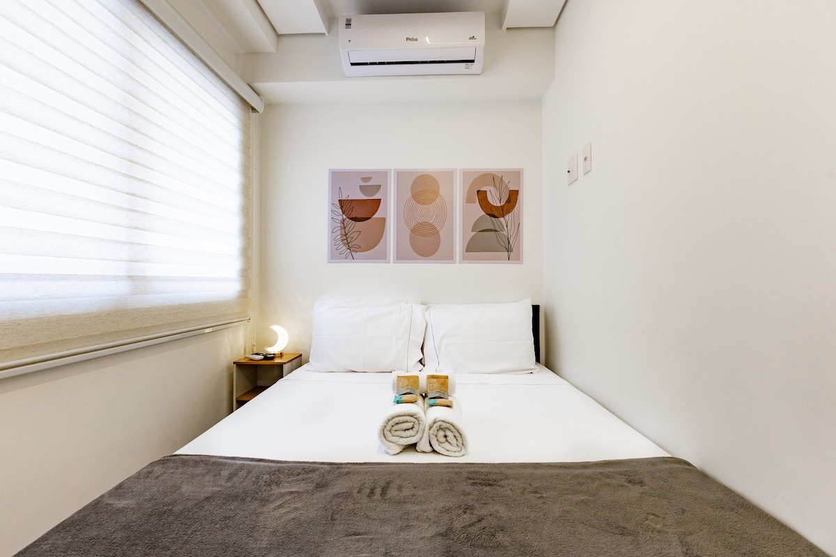 REM-ID Straight line to Allianz Park and Shopping - Apartments for Rent ...