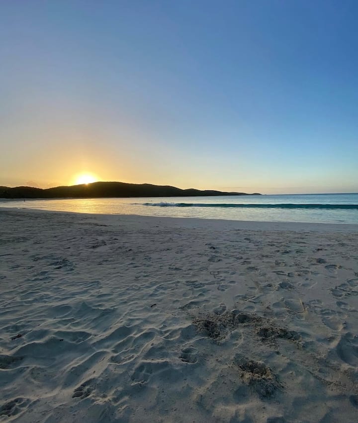 A/c + Equipo Playero Incluido A 4 Min De Flamenco - Culebra